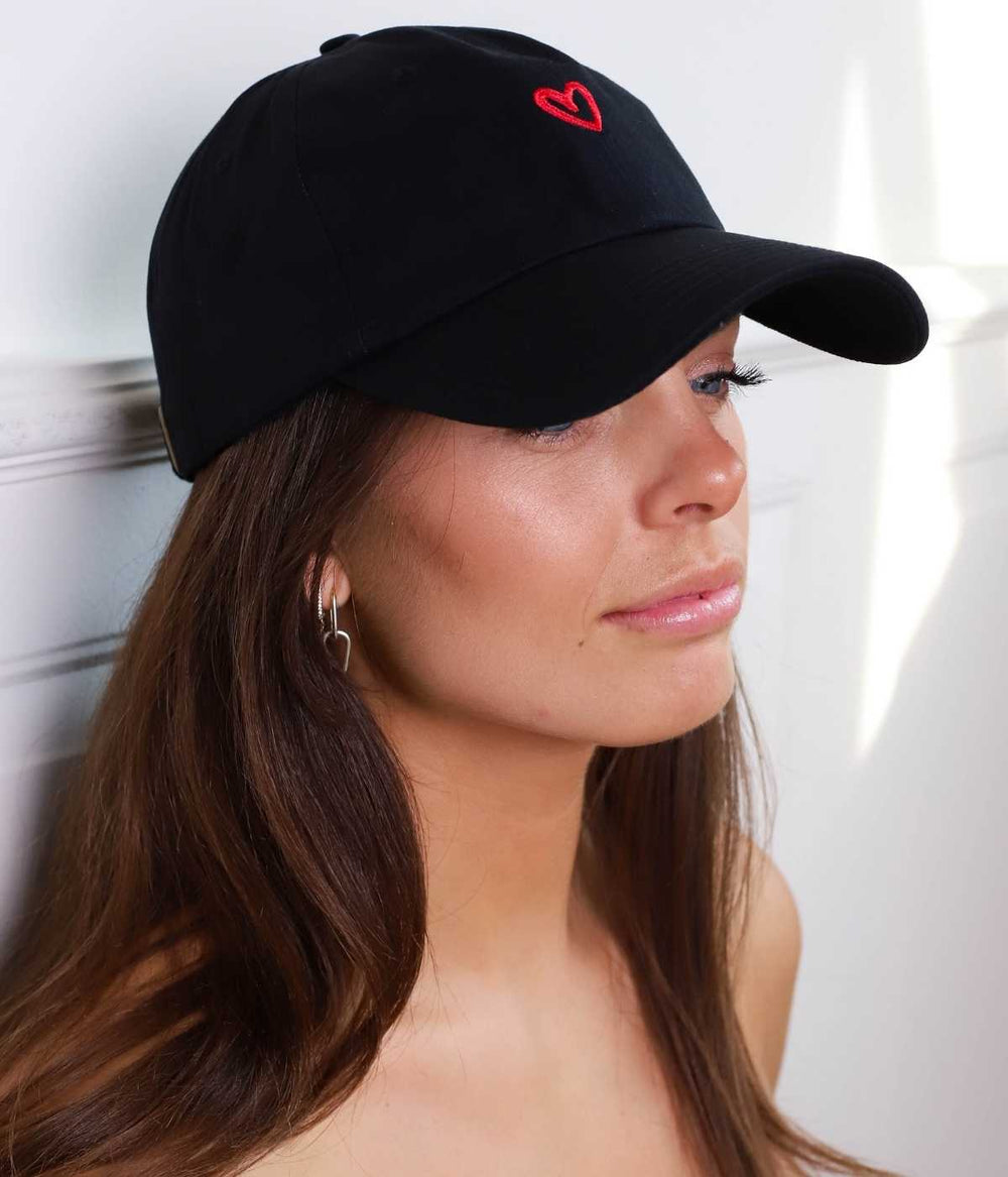 HAND DRAWN HEART CAP. | CAPS Apparel