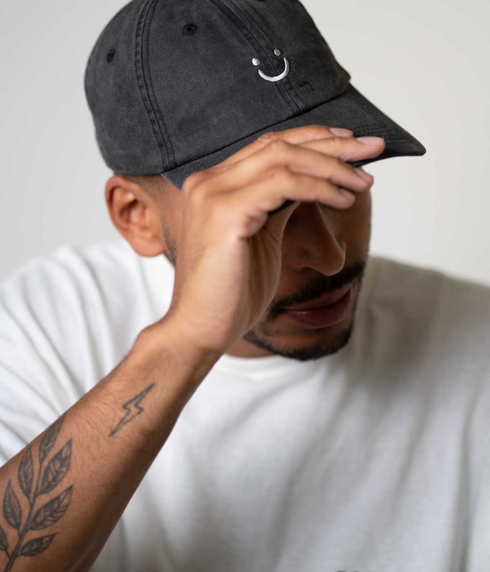 WASHED SMILEY FACE CAP. | CAPS Apparel